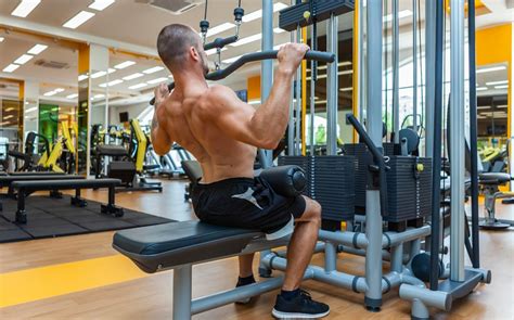 Master The Lat Pulldown Target Your Back And Biceps Effectively Fitness Volt