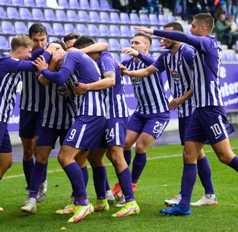 Fc Erzgebirge Aue Aktuelle News Bilder Nachrichten Zum Fce Aue Welt