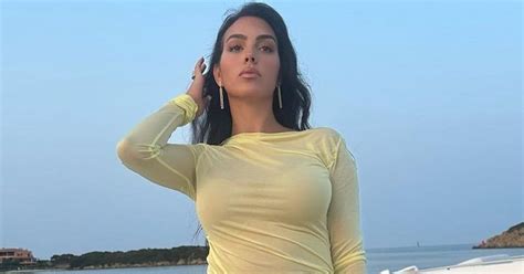 Georgina Rodriguez Na Odważnych Kadrach Nagie Ciało Zakryła Torebkami