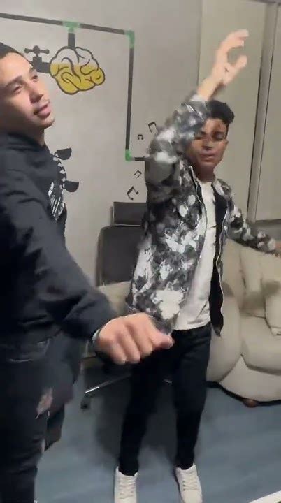 المبي الجاي 😂😂 Youtube