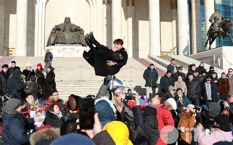 Itoim Төрийн дээд цол одон медалиар шагналаа