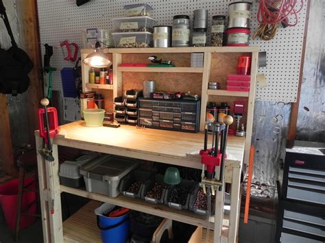 Gun Reloading Bench ~ Wallpaper Stein