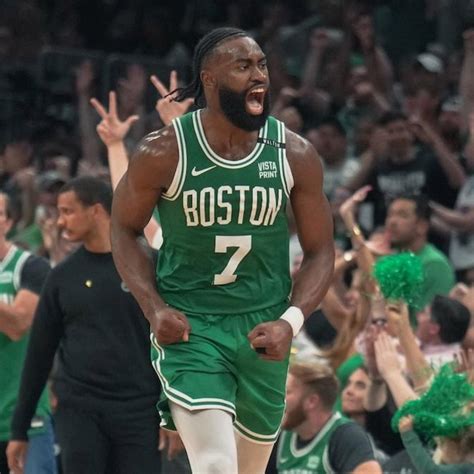 Nba ¡máximo Campeón Boston Celtics Celebra El Título Tras Acribillar