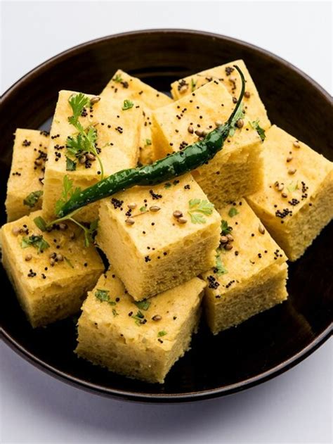 सॉफ्ट जाळीदार ढोकळा करण्याच्या टिप्स १० मिनिटात करा परफेक्ट ढोकळा