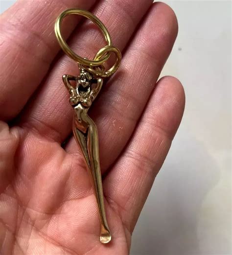 Brass Naked Girl Statue Earpick Keyring Collectible Belle Handwork Ring