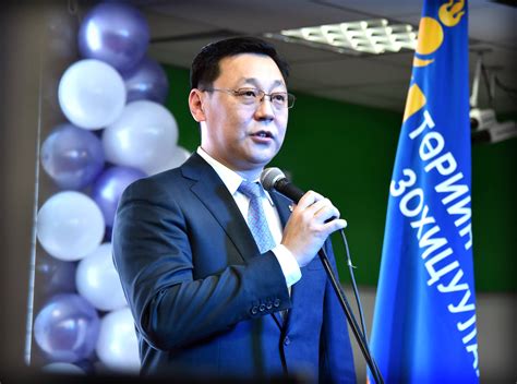 Vip76 Mn Ж Эрдэнэбат Төрийн өмчийн эзэд бол ард түмэн