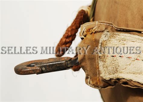 Parachute de container vert résistance parachutiste SOE anglais Selles Military Antiques