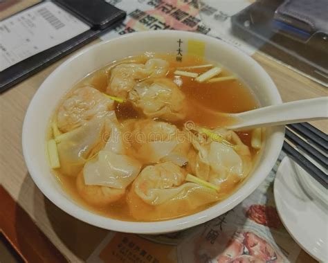 Hong Kong Cuisine Lifestyle Cantonese Food Chinese Giant Shrimp Pork