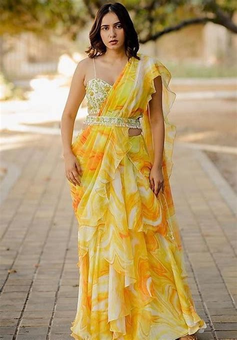 20 Best Haldi Outfits For Brides For Haldi Ceremony Artofit