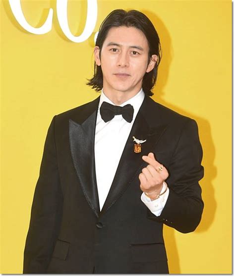 배우 고수 집안 부인 드라마 인스타 리뷰월드