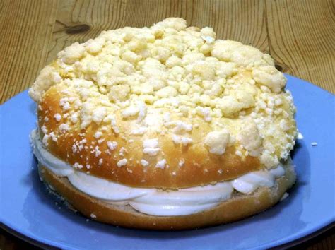 Gefüllte Streuseltaler Super weiche Streuseltaler mit Vanillecreme