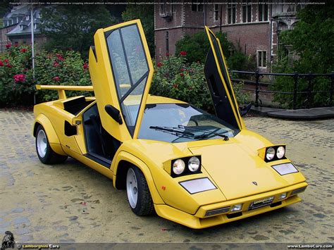 Lamborghini Countach LP500 S (375 Hp)