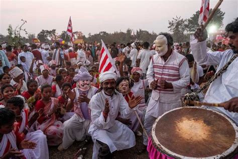 Colors Dance And Festivities A Photographic Tale Of Sarhul Festival