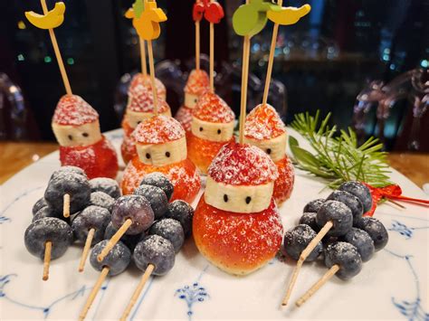 크리스마스 디저트 간단메뉴로 완성되는 핑거푸드 딸기산타 예쁜 디저트