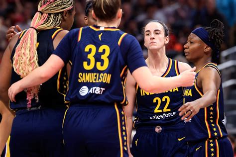 How Many Points Did Caitlin Clark Score Last Night Career High Total