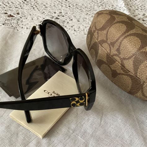 Coach Hc 8044 Sunglasses Megan Black Gem