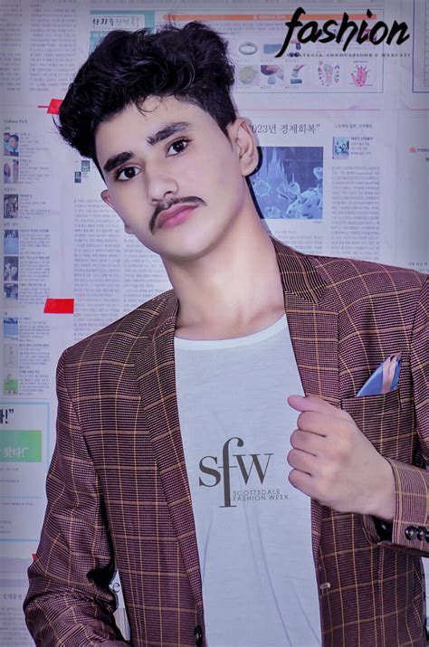 Minsa Khan Minsakhanofficail 14august Happyindependencedaypakistan Minsa Women Facebook