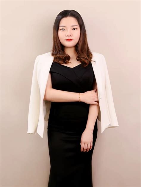 设计师 中式风格 现代简约 装修装饰 自有工厂 长沙市新浪装饰设计工程有限公司