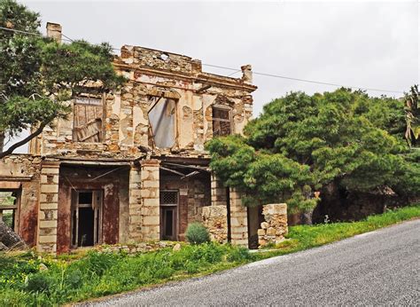 ΤΟ ΚΟΚΚΙΝΟΣΠΙΤΟ της ΣΥΡΟΥ ΦΩΤΟΓΡΑΦΙΕΣ κ Video