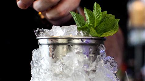 La Ricetta Del Mint Julep Cocktail Iba Al Sapore Di Menta Coqtail Milano