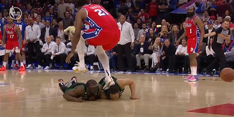 Jaylen Brown Sul Pestone Di Joel Embiid A Williams Dunkest