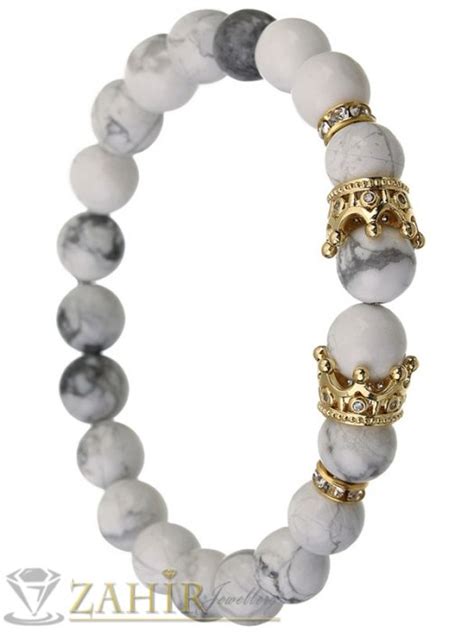 Бяла гривна от хаулит 8 мм с две златисти корони с ковани кристали и разделители 7 размера