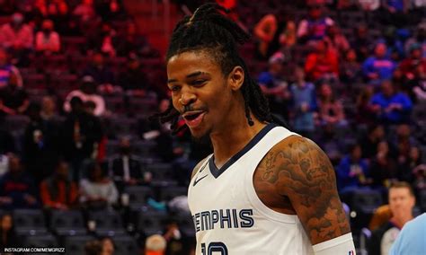 Ja Morant Nakipagtsikahan Sa Fans Na Eject