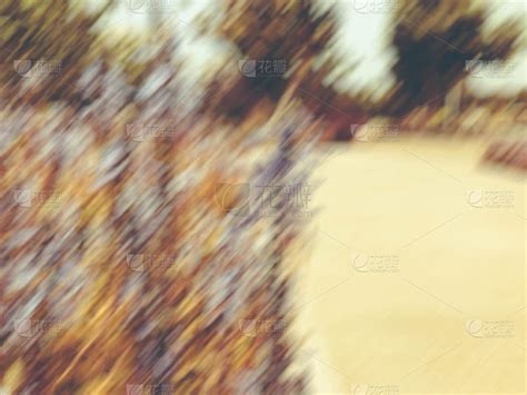 抽象运动模糊效果。春天鲜花模糊。