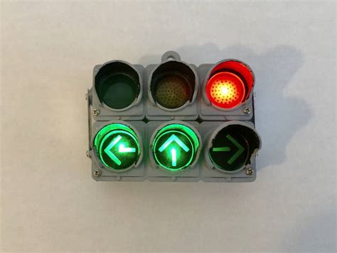 日本信号 ミニチュア灯器 信号機ガチャ 改造