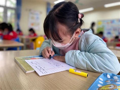 Một Số Biện Pháp Rèn Chữ Viết Cho Học Sinh Lớp 4