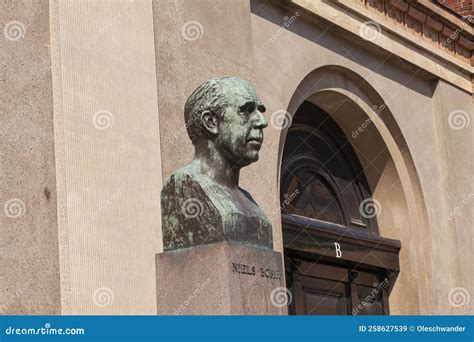 Statue Of Niels Bohr Danish Physicist Editorial Stock Image Image Of