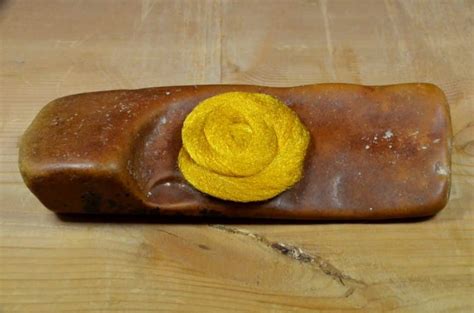 Betts Z Lon Kinky Galloups Slide Inn