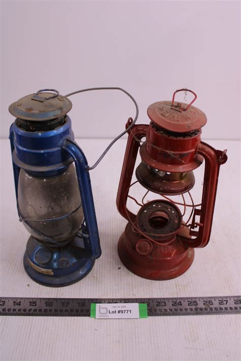 2 Vintage Kerosene Lanterns Bodnarus Auctioneering