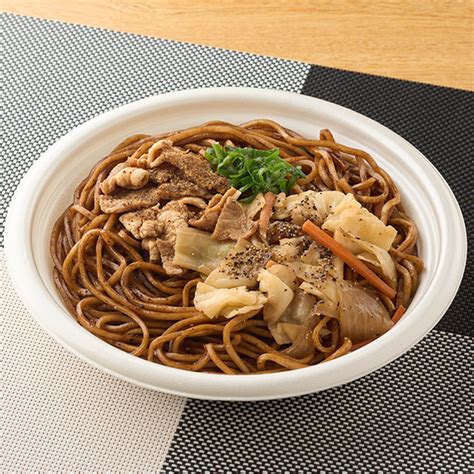 【東海・北陸】麺家いろは監修 富山ブラック焼そば ｜商品情報｜ファミリーマート