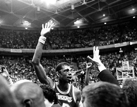 Lebron James Breaks Kareem Abdul Jabbars Nba Scoring Record Time