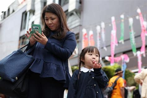 Angka kelahiran Jepang turun hingga di bawah 700.000 pada 2024 - ANTARA News
