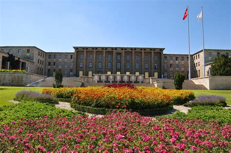 Ankara Saldırısının Ardından Meclis e Yeni Güvenlik Önlemleri onedio