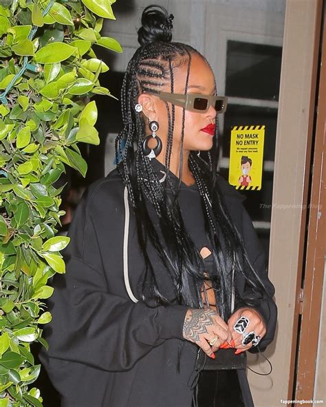 Rihanna Nude Onlyfans Leaks Fappening Page Fappeningbook