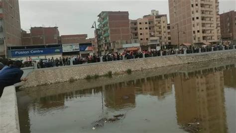 جهود مكثفة لانتشال جثة شاب غرق في ترعة القاصد بطنطا صور