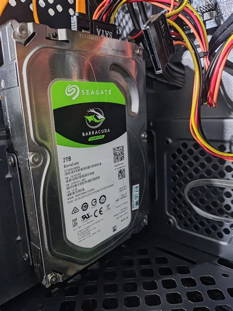 【問題】想問一下這個硬碟怎麼拆？ 電腦應用綜合討論 哈啦板 巴哈姆特