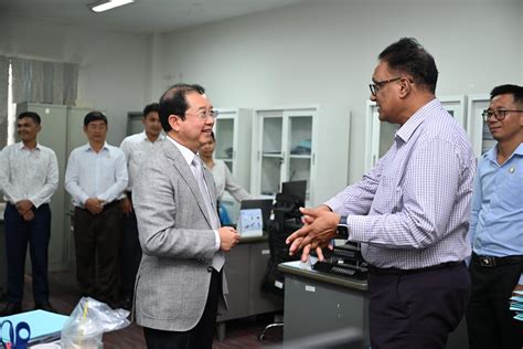 Msjtv News ឯកឧត្តមសាស្រ្តាចារ្យរដ្ឋមន្រ្តី ចុះសួរសុខទុក្ខ និងសំណេះសំណាល ជាមួយថ្នាក់ដឹកនាំ