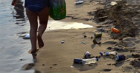 Litter Louts Could Face £75 Fines For Dumping Rubbish On Barry Island
