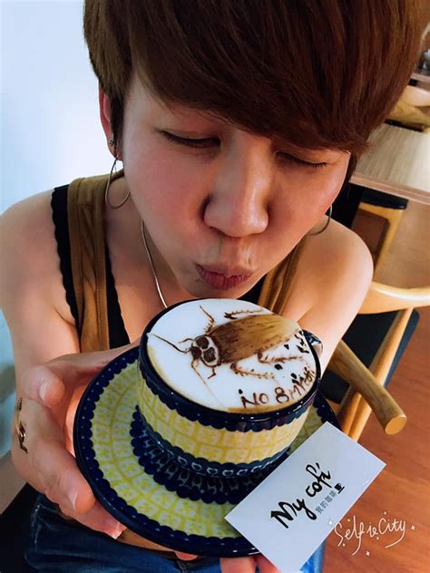 Тренд кофе с 3d пенкой — Нож