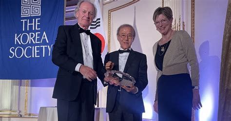 윤윤수 성실·도전·정직 신조로 80평생 일궜다