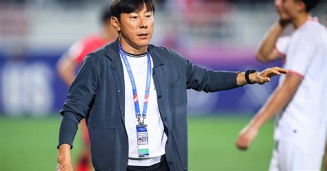 Indonesia Nộp Số Tiền Phạt Khủng Cho Hlv Shin Tae Yong