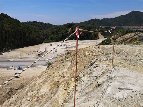 山間部道路工事 株式会社藤正土木舗装とび土工鋼構造物各種工事