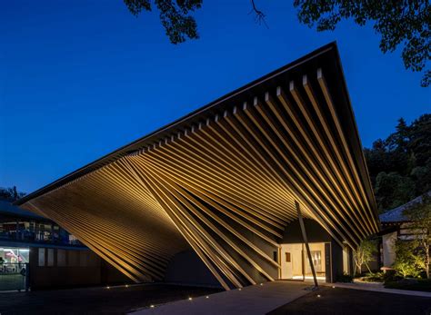 Kengo Kumas Sculptural Wooden Structure Adds A Modern Twist To Kanjoin
