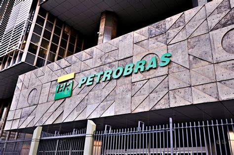 Conselho Da Petrobras Se Reúne E Pode Recomendar Reajuste No Preço Do