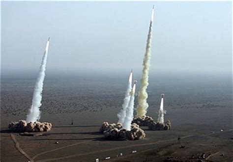 انتقام سخت آغاز شد شلیک موشک های بالستیک سپاه به پایگاه آمریکایی عین