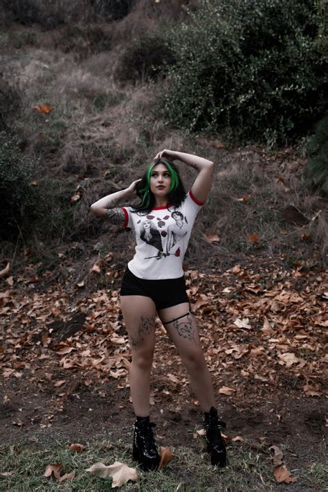 Sid And Nancy Ringer Tee Veras Eyecandy